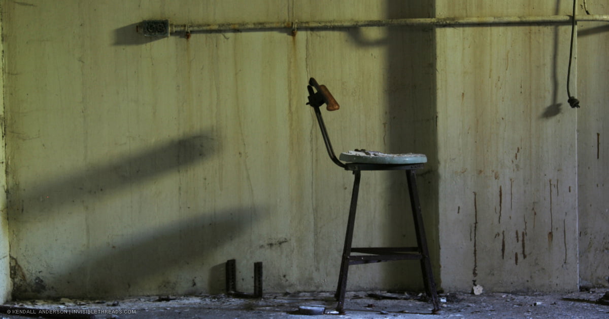 Stool/Chair | Spaulding Fibre | Invisible Threads