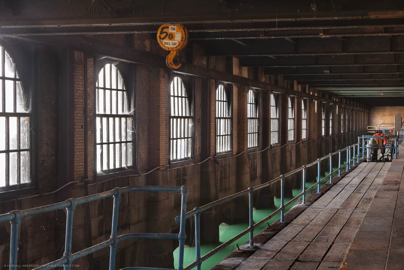 Crane above the Niagara Falls Power Station penstock input : r ...